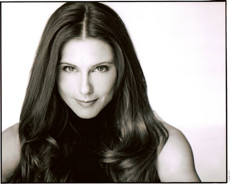 Chantal Quesnelle Photo 3 of 4 - xyFace